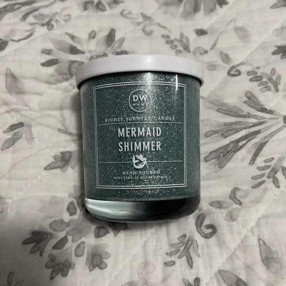 DW Home | Accents | Dw Home Mermaid Shimmer Medium Single Wick 85oz ...